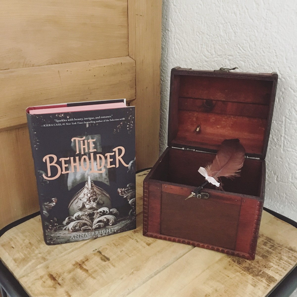The Beholder – Anna Bright – My Winged Books – Reviews van Young Adult ...